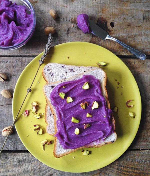 Lo último de Instagram: teñir tu comida de lila con ube | Grazia