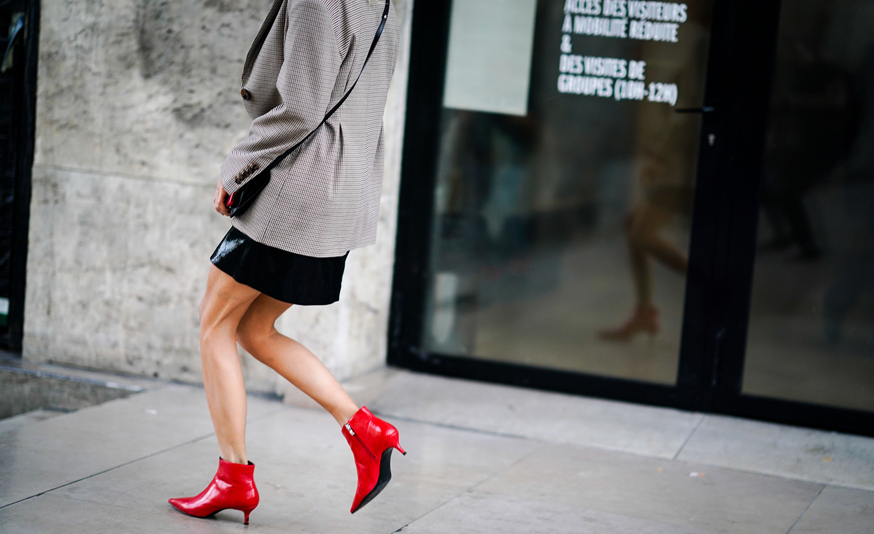 9 ideas para combinar la bota roja del otoño