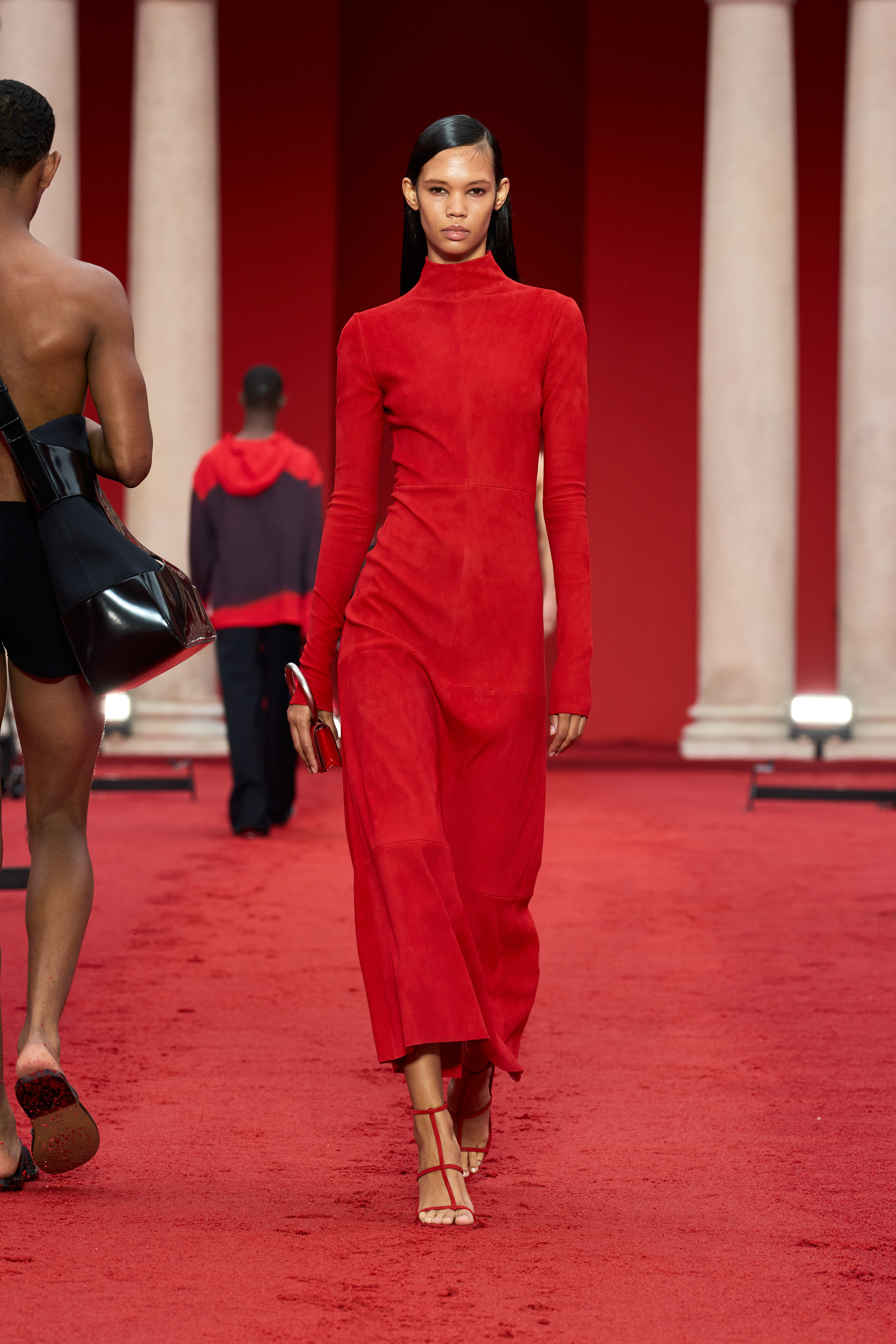Ferragamo presenta su nueva colección SS23 en Milán | Grazia