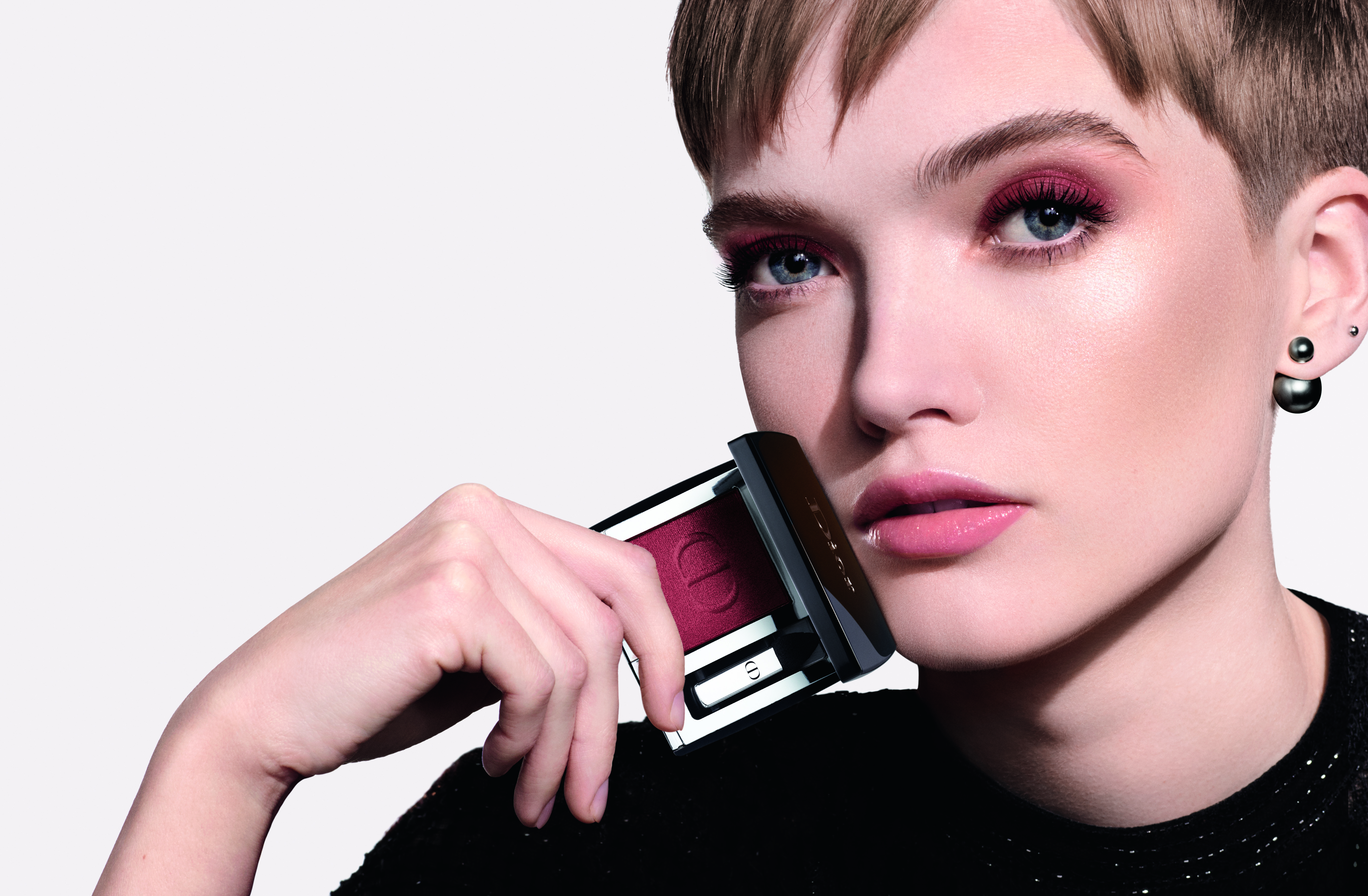 6 Beauty Icons: If Love Had A Smell, It Would Be Miss Dior Eau de Parfum