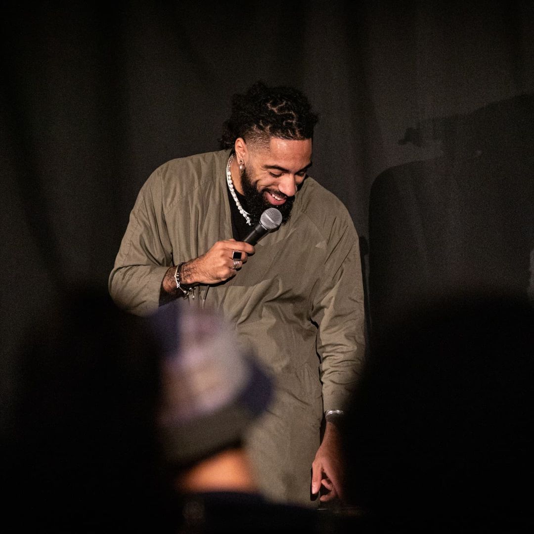 Here Is Everything We Know About Amina Muaddi's New Beau Fary