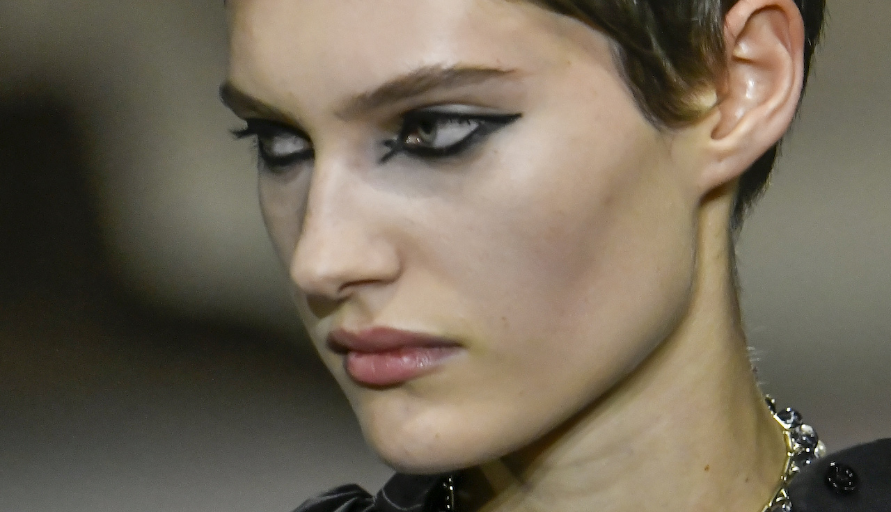 All The Beauty Details From the Dior SS23 Show in Paris
