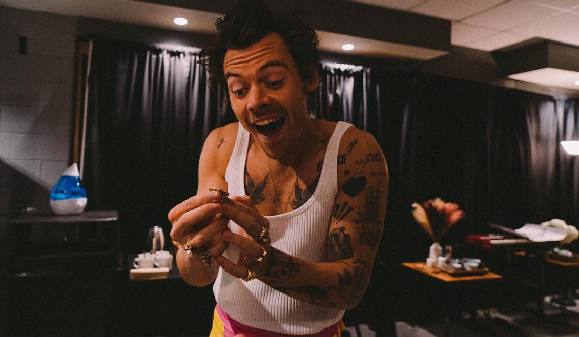 Inside Harry Styles' Christmas Post-Split With Olivia Wilde - Grazia ...