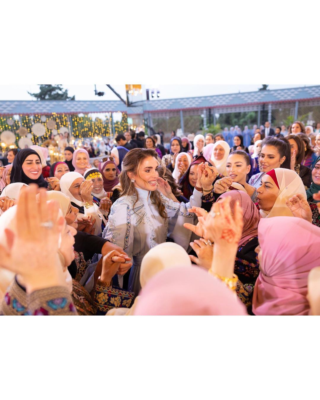 Every Photo From Rajwa AlSaif Henna Hosted By Queen Rania