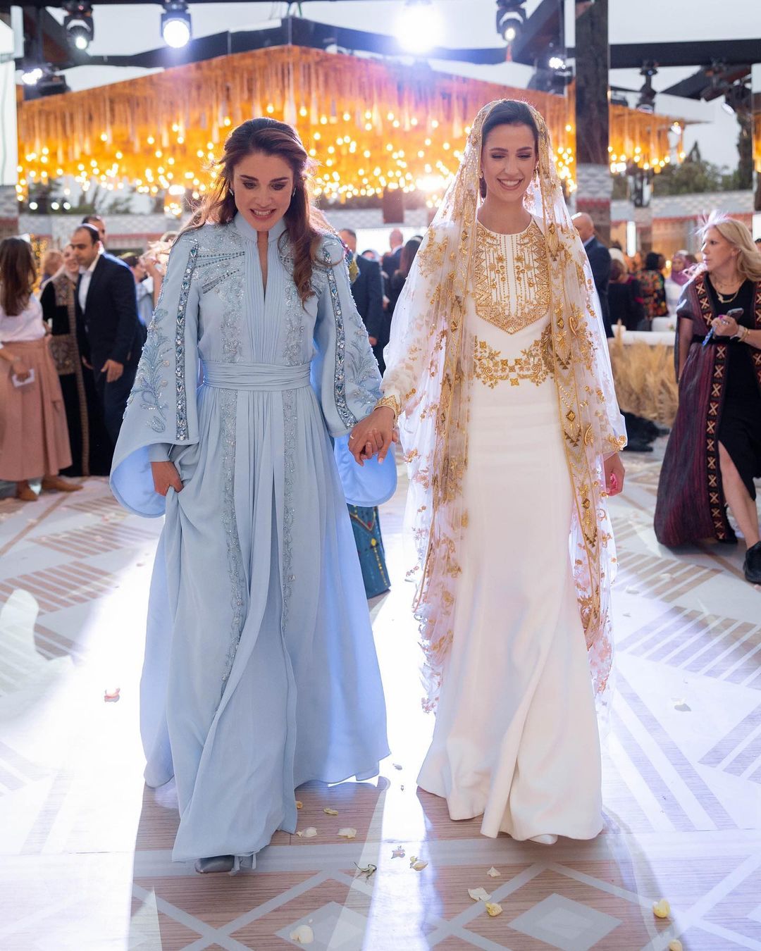 Every Photo From Rajwa AlSaif Henna Hosted By Queen Rania