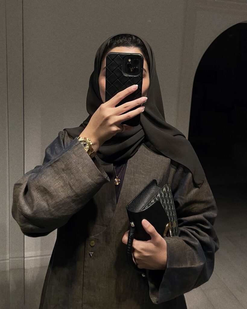 The Rise Of Instagram's Faceless Creator: An Explainer