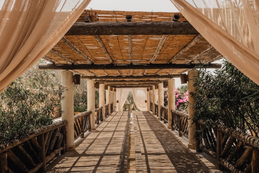 Inside The Love Is Blind Habibi Hotel EddeSands