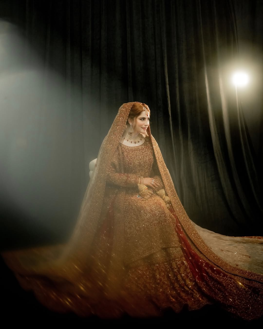 Who Is Neelam Muneer? The Pakistani Actress Who Married An Emirati ...