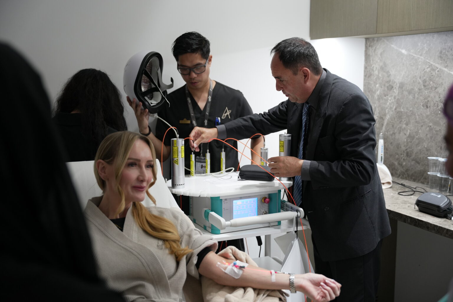Inside AEON Clinic's Groundbreaking Longevity & Regenerative Medicine Masterclass In Dubai ...