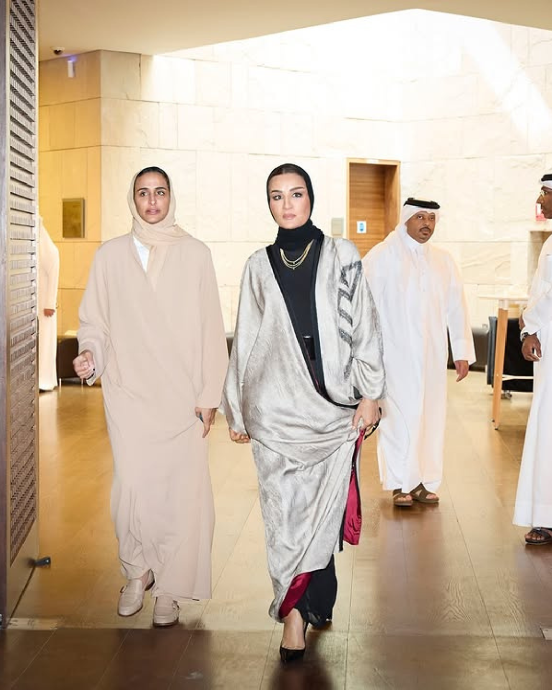 HH Sheikha Moza Latest Outfit Is A Masterclass In Modest Fashion