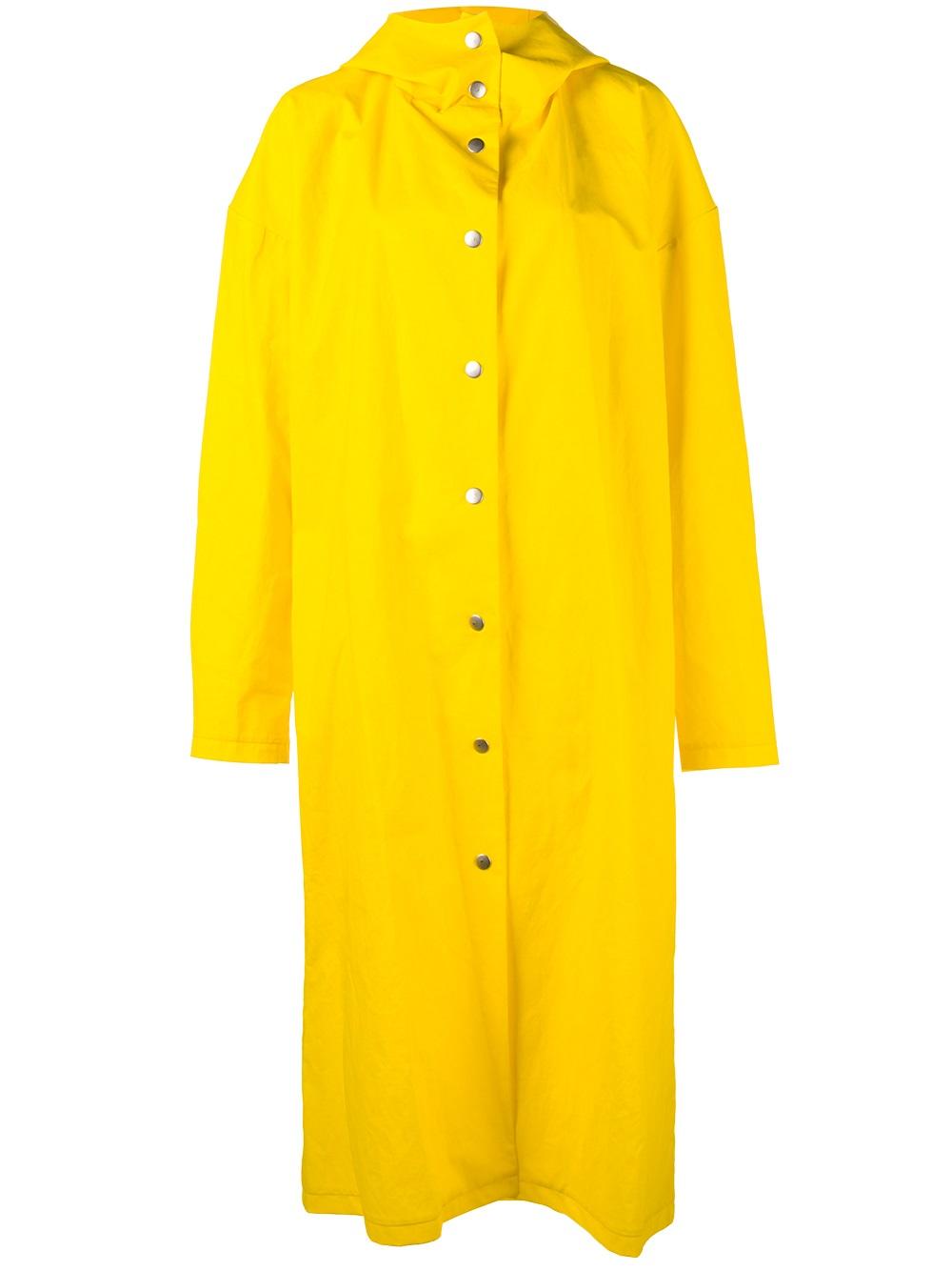 13 IMPERMEABLES PARA REPELER LA LLUVIA CON ESTILO | Grazia México y ...