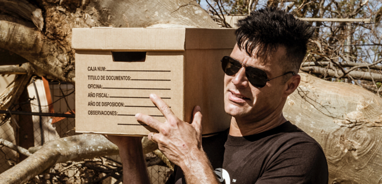 RICKY MARTIN LLEVÓ AYUDA A PUERTO RICO | Grazia México y Latinoamérica