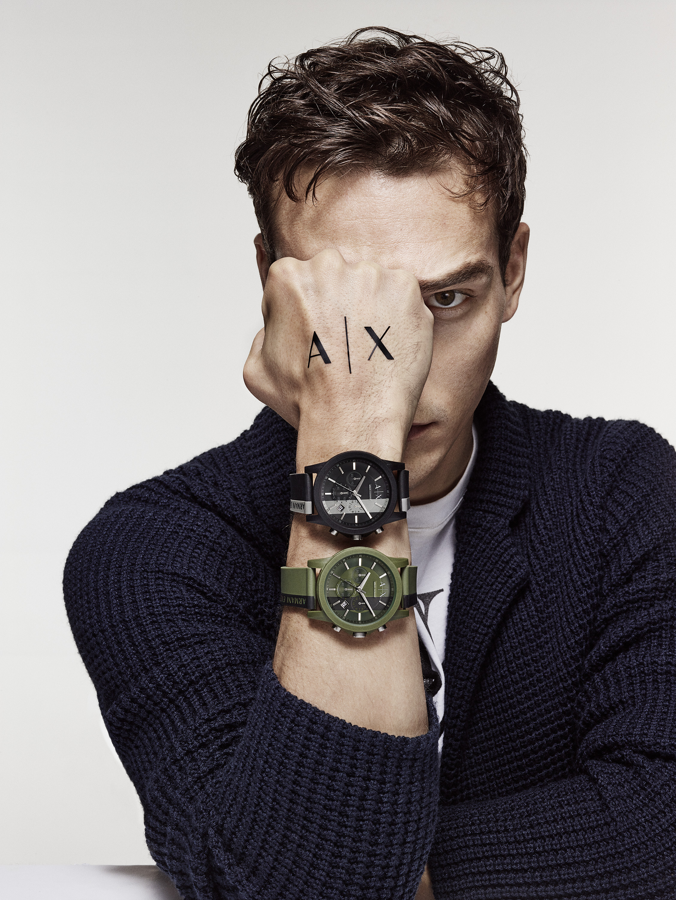 El tiempo y el dinamismo según Armani Exchange | Grazia México y ...