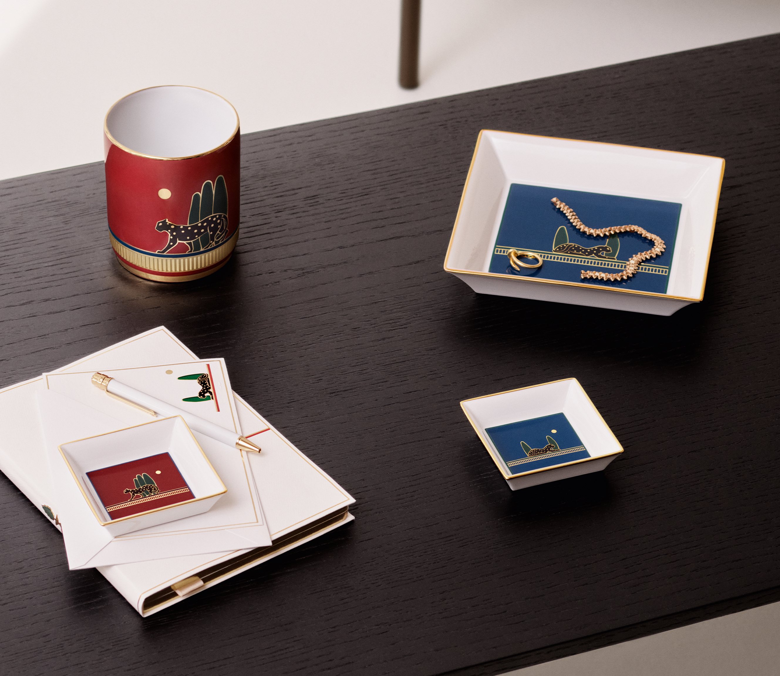 Conoce los nuevos Objetos Cartier, ideales para darle un toque ...