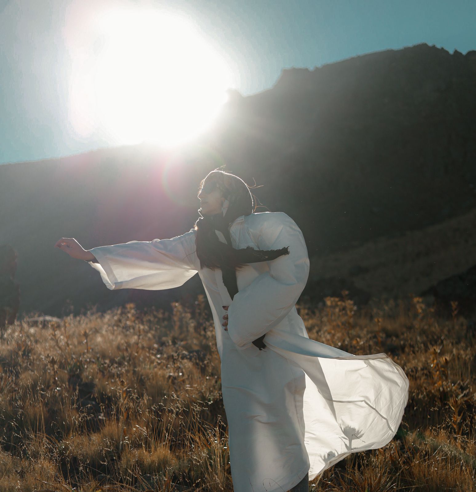 Maximalismo: La esencia única de la diseñadora de moda María Ponce ...