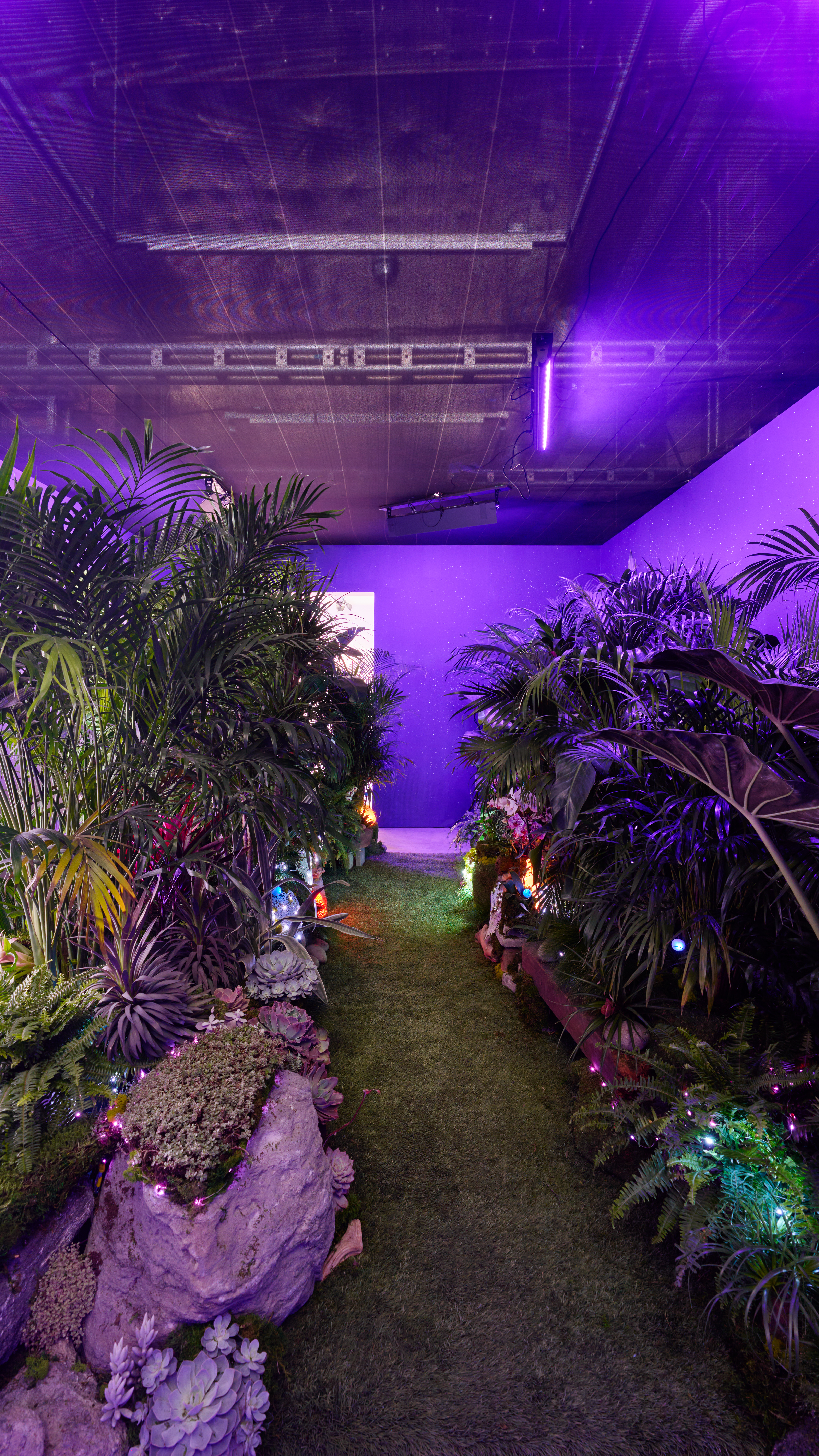 The Grey Zone, exposición que une a Dior con el mundo del arte