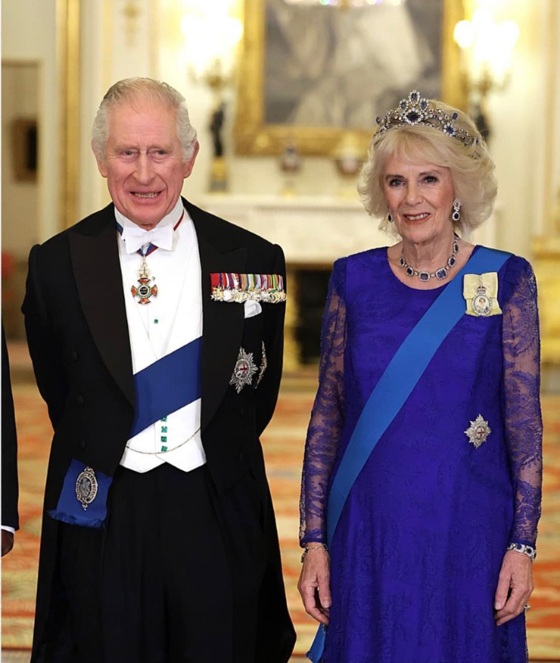 Esta es la foto del Rey Carlos y la Reina Consorte que aparecerá en la ...