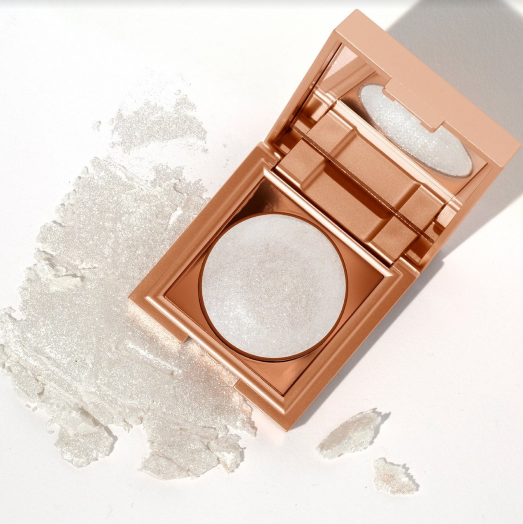 Logra un look lleno de brillo con estos pasos de maquillaje