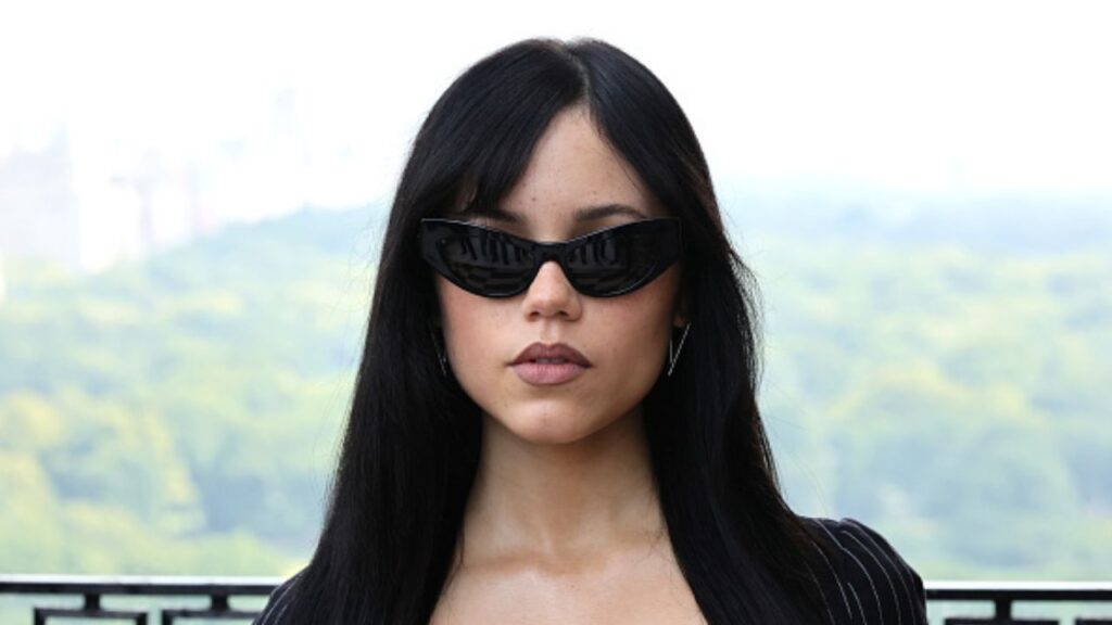 Jenna Ortega advierte sobre la IA