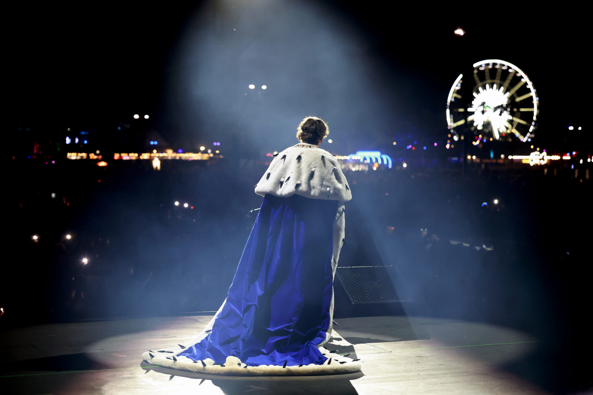 Estos son los looks de Dolce & Gabbana que usó Benson Boone en Coachella | Grazia México y ...