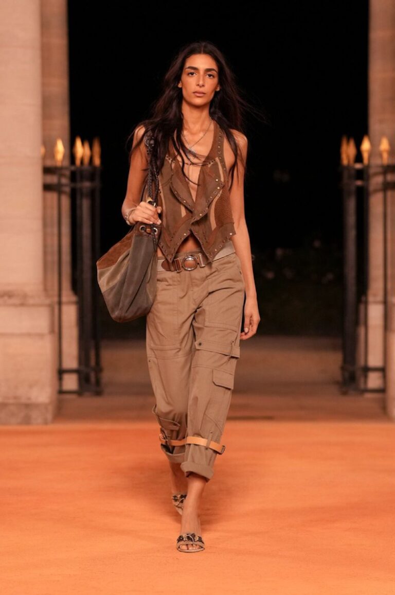 Top 10 looks de Isabel Marant SS26 en París | Grazia México y Latinoamérica