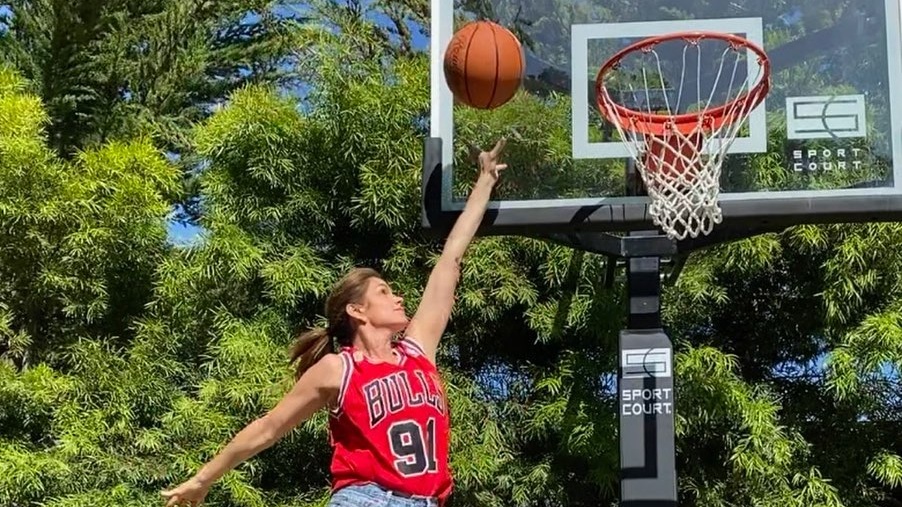 How One Documentary Has Given Rise To Old Basketball Merch - Grazia USA