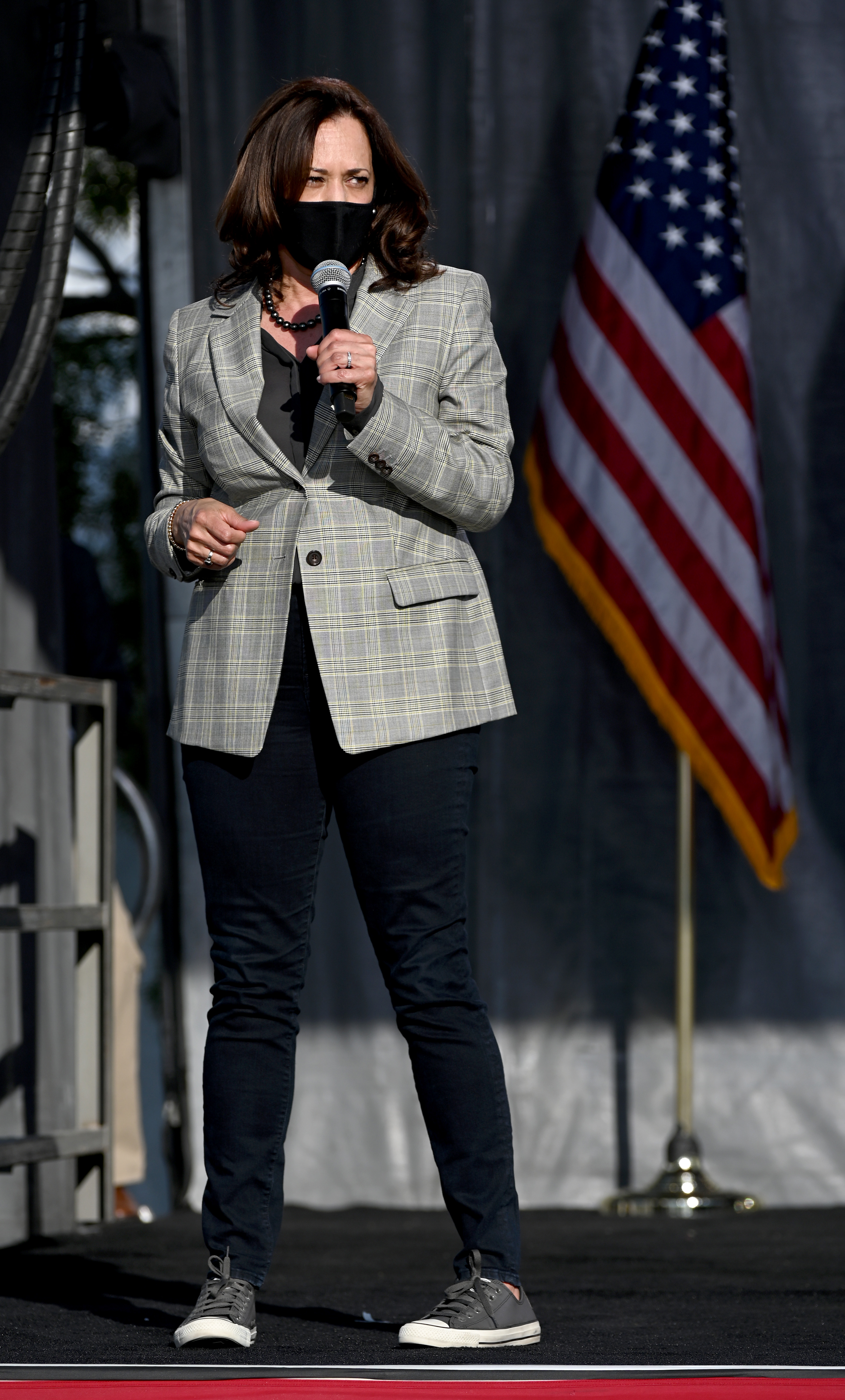 Veep Chic: Breaking Down Kamala Harris' Effortlessly Cool Style