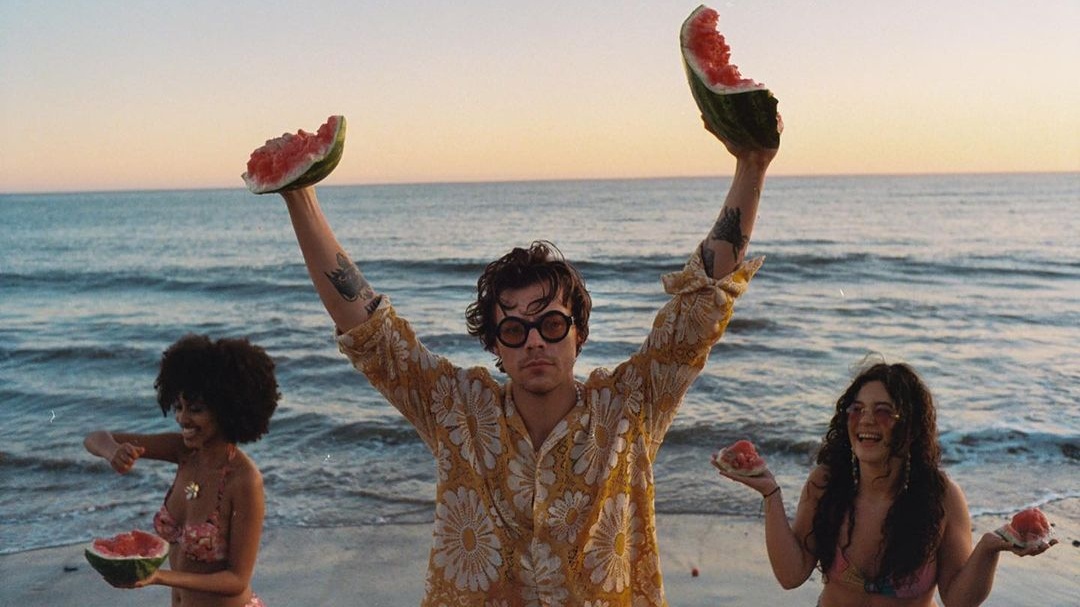 Harry Styles Shared Dating Advice During A "Love on Tour" Concert