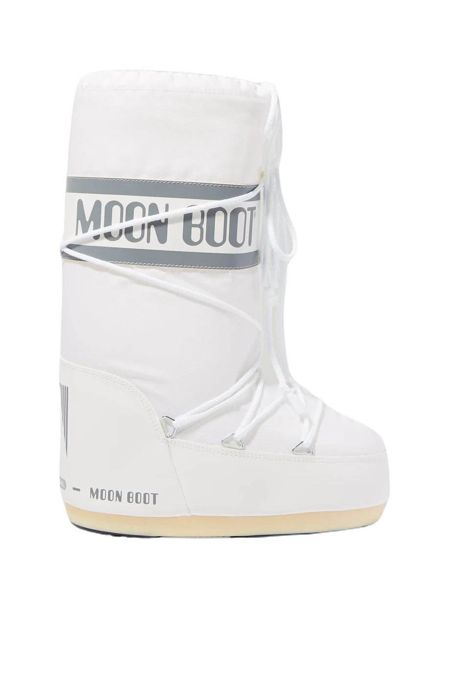 TRENDING: Moon Boots Are The Cold Weather Staple You Need