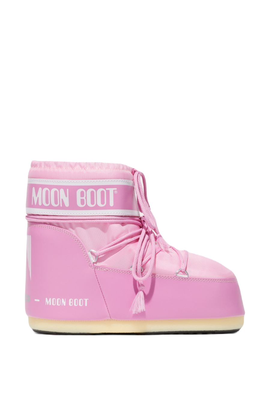TRENDING: Moon Boots Are The Cold Weather Staple You Need