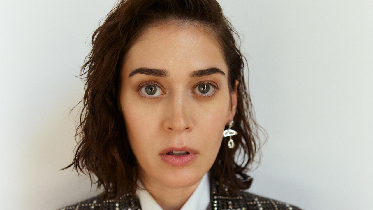 GRAZIA USA's Winter 2022 Issue with Lizzy Caplan Out Now
