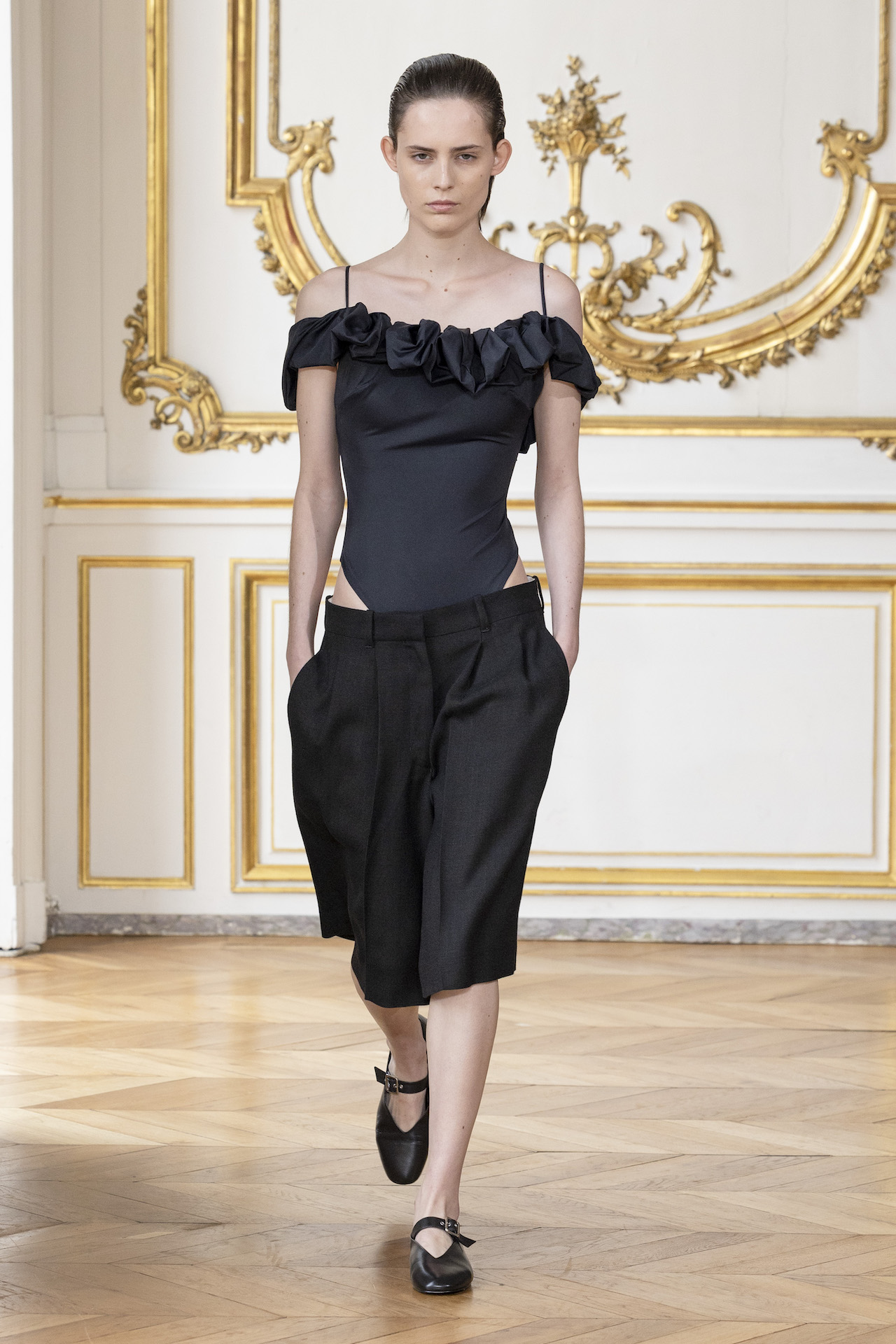 COS Atelier Presents Its Spring 2023 Collection in Paris-Shop Now