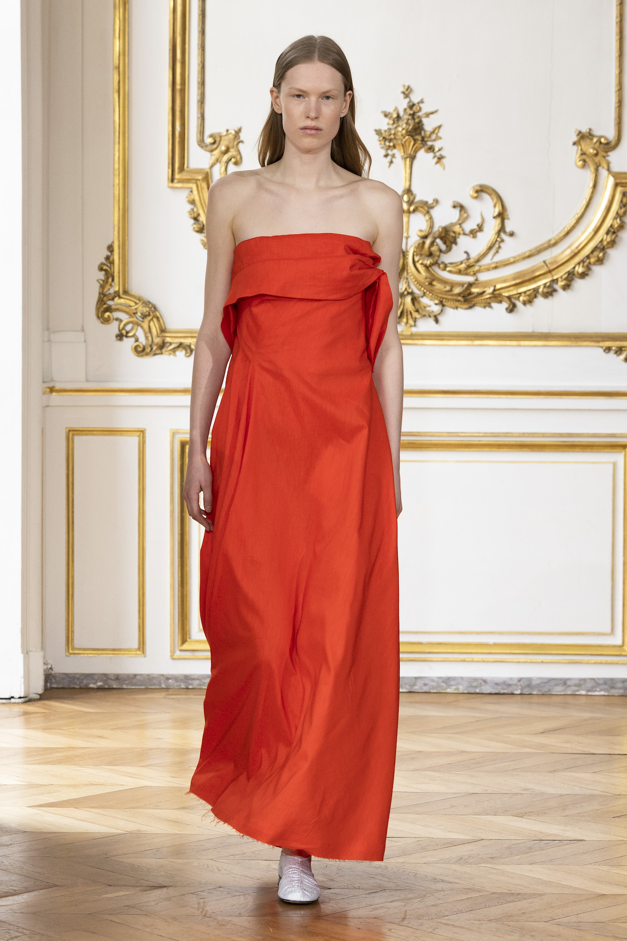 COS Atelier Presents Its Spring 2023 Collection in Paris-Shop Now