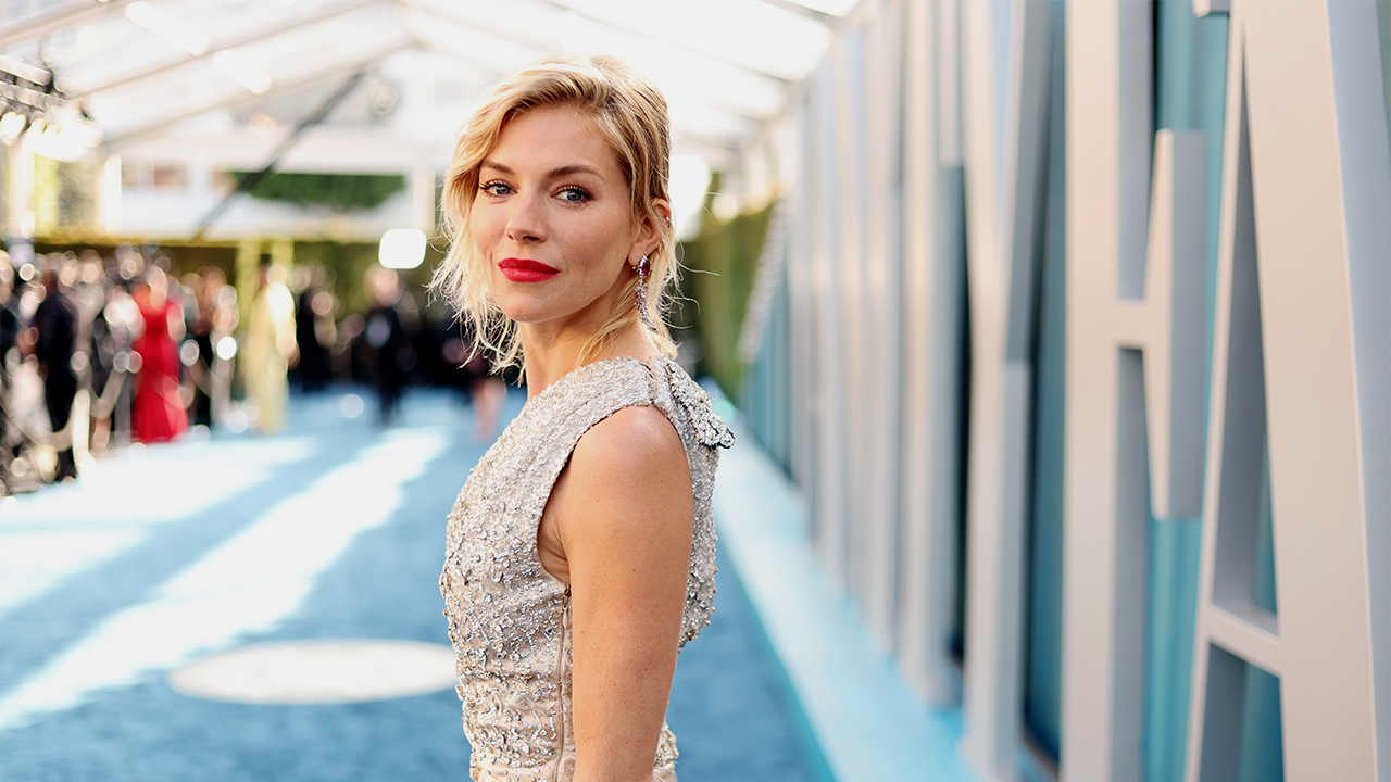 Sienna Miller Is Pregnant! Expecting Her Second Child