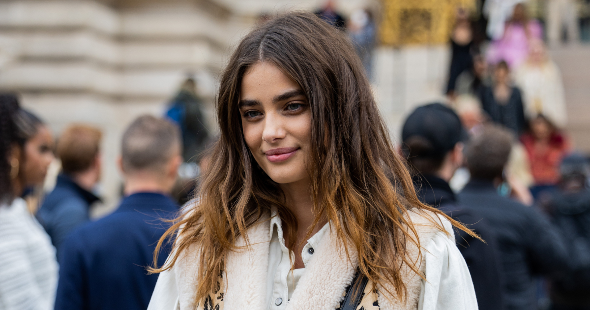 Taylor Hill Drew Inspiration From Audrey Hepburn For Her New Bob