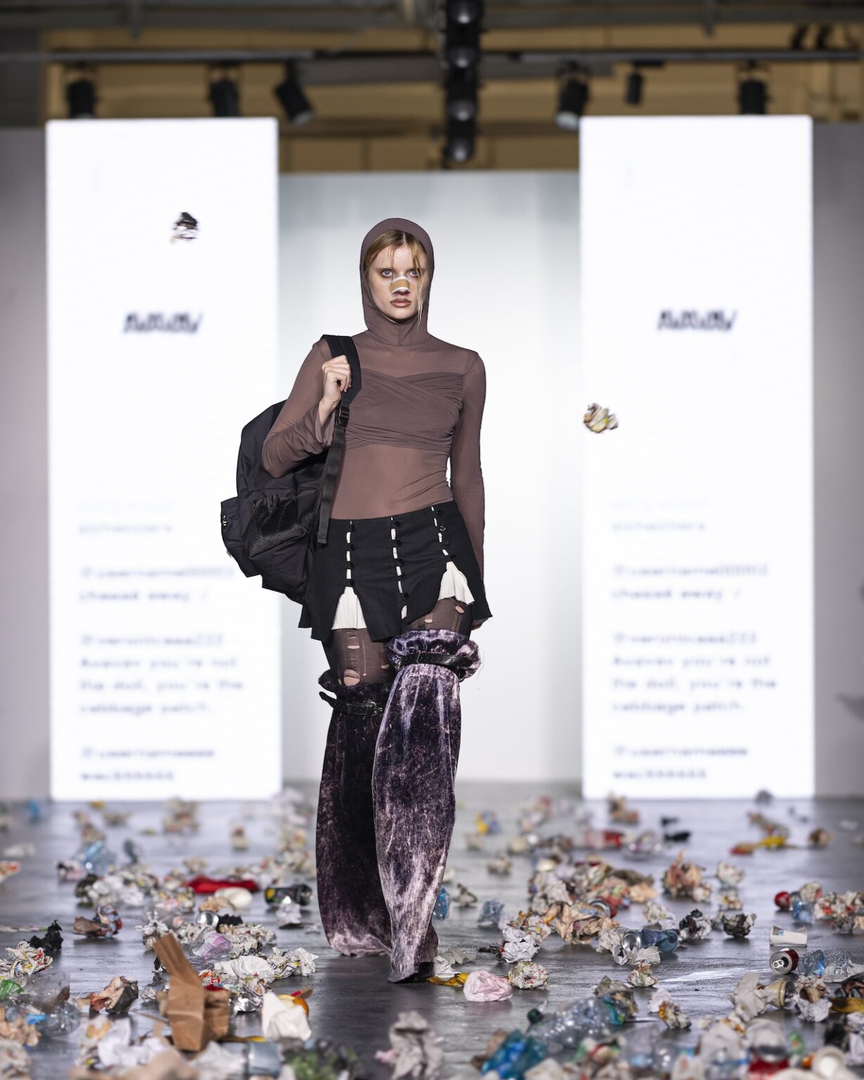 AVAVAV Milan Fashion Week: Trash Talk Raises Controversy