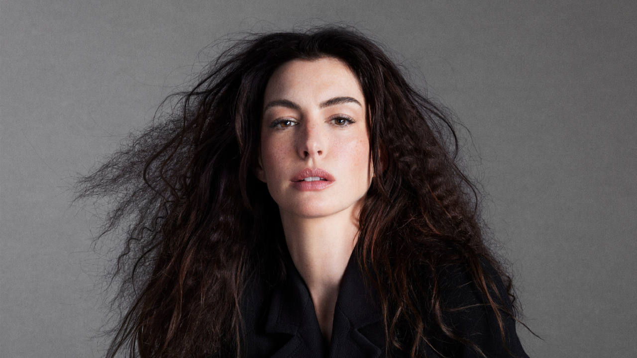 Anne Hathaway Channels Mia Thermopolis In Versace Campaign