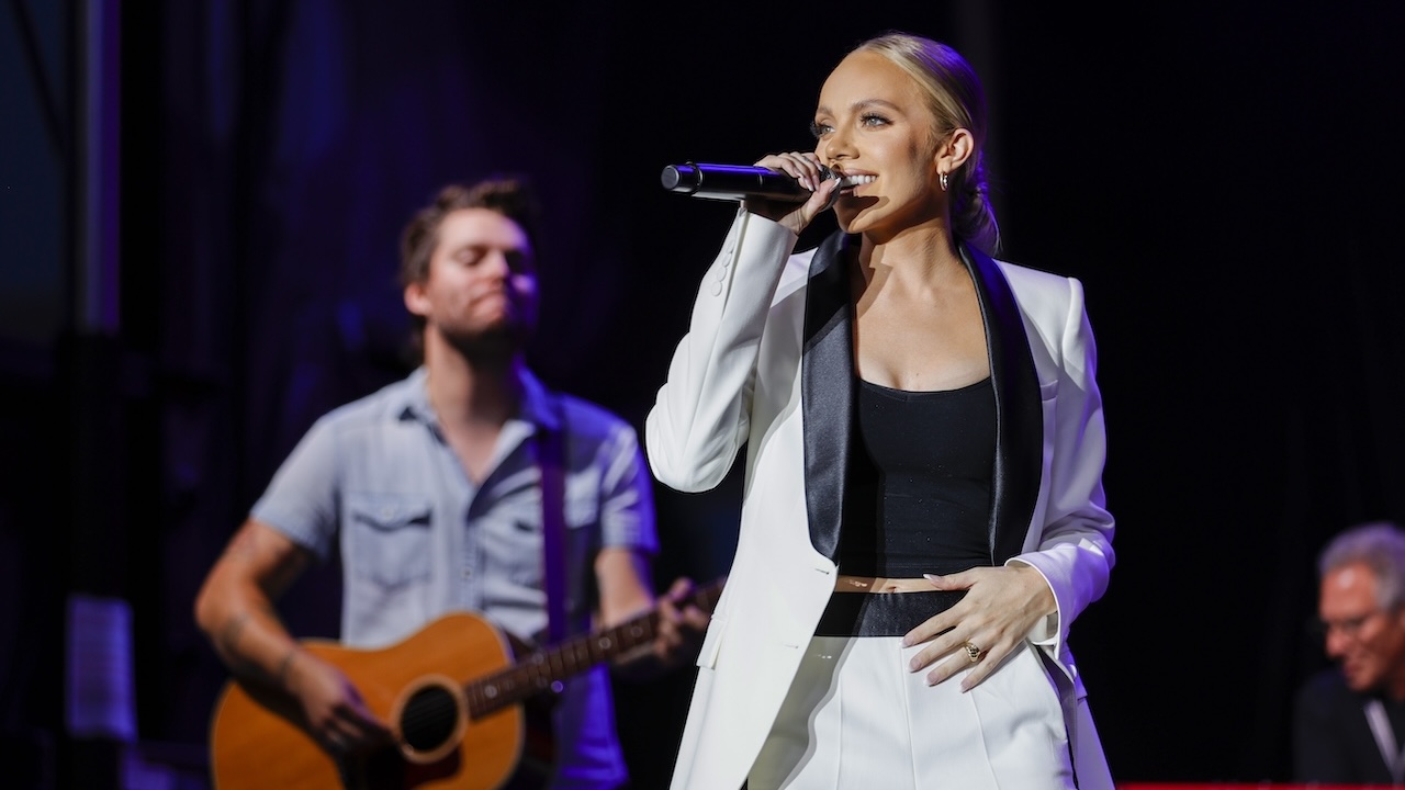 Danielle Bradbery's 'Danielle': Healing & Growth Through Music