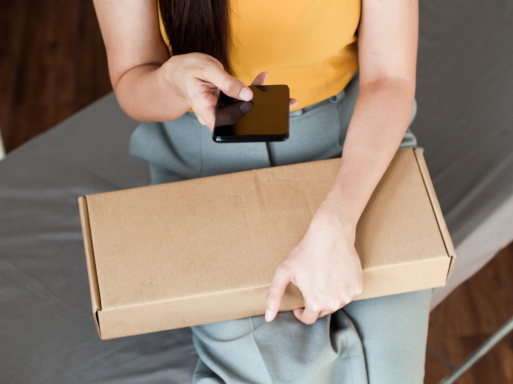 8 Tips for Beautifully Wrapping Packages and Gifts - Grazia USA