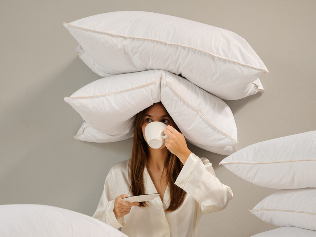 How to Choose the Right Pillow for Better Sleep - Grazia USA