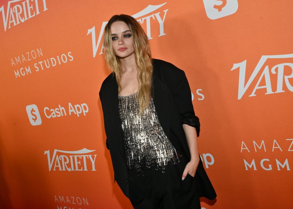 Joey King Rocks Edgy Moschino Resort 2025 Paperclip Top