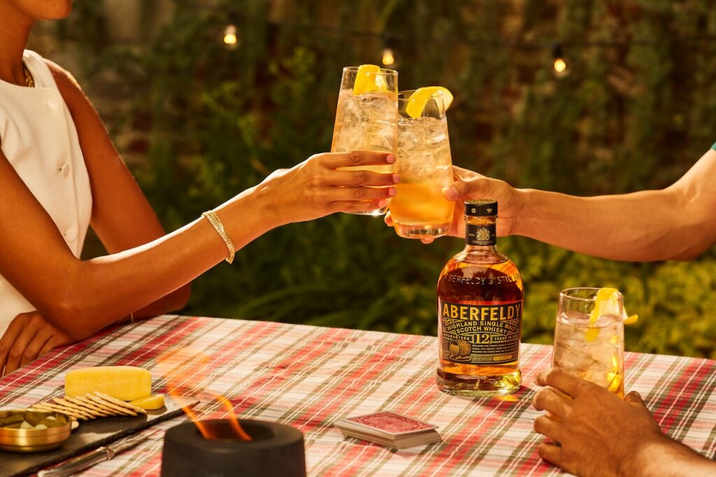 Labor Day Cocktails: 12 Summer Party Drink Recipes