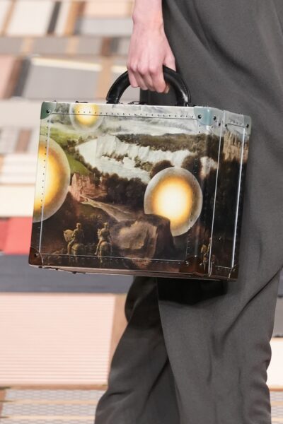 Handbag Trends: The Brands That Redefined SS25 Runways