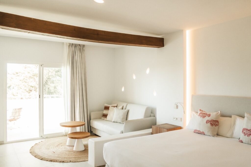 Ibiza Travel Guide: How to Plan the Perfect Trip to the White Isle