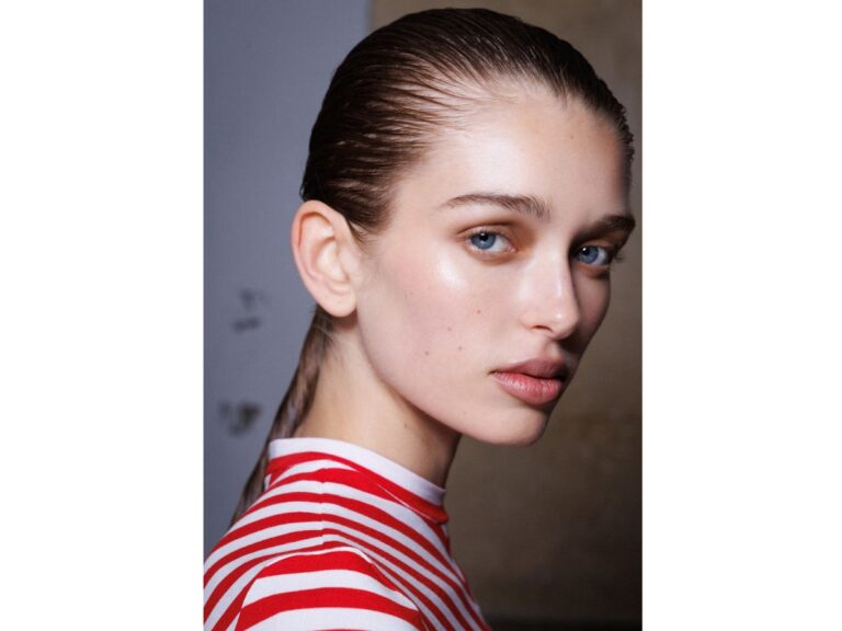 The Sleek Effect: Retro-Inspired Wet Hair Looks - Grazia USA