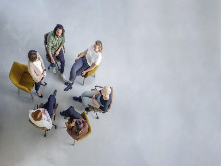 Toxic Coworkers: How to Manage Harmful Dynamics - Grazia USA