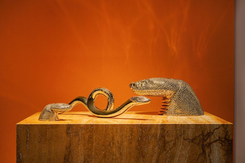 Bulgari Serpenti Infinito Exhibition Lights Up Shanghai