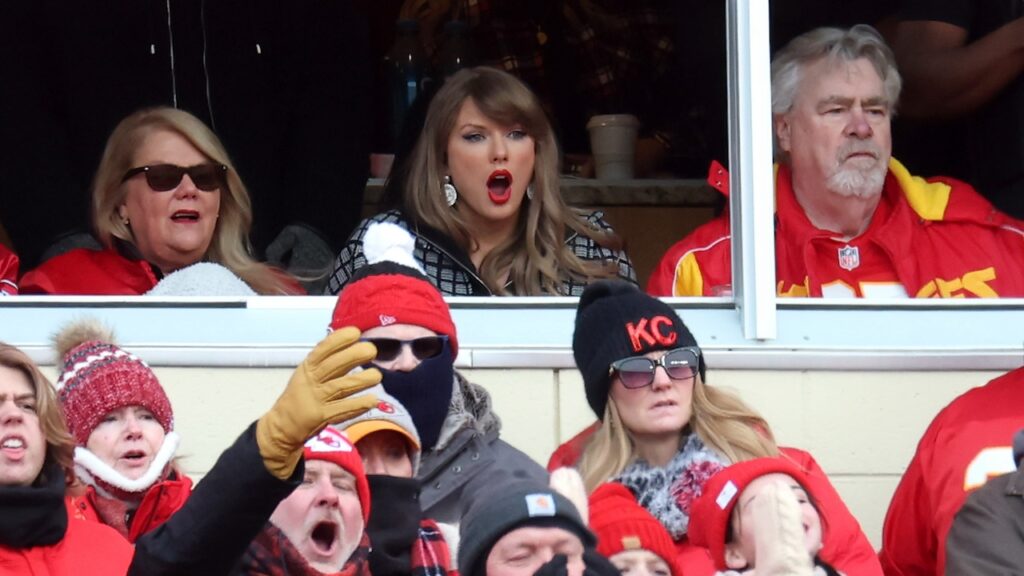Taylor Swift Wears Iconic Chanel Outfit at Chiefs Game