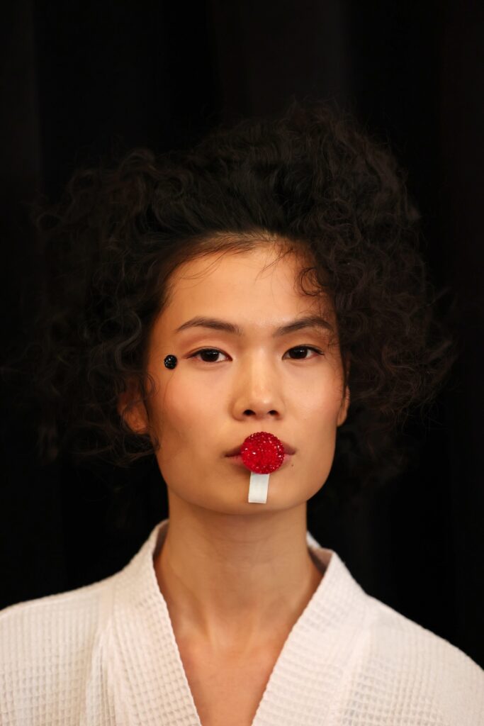 Marc Jacobs Spring 2025: A Bold Pre-NYFW Statement