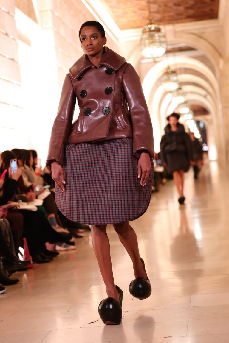 Marc Jacobs Spring 2025: A Bold Pre-NYFW Statement
